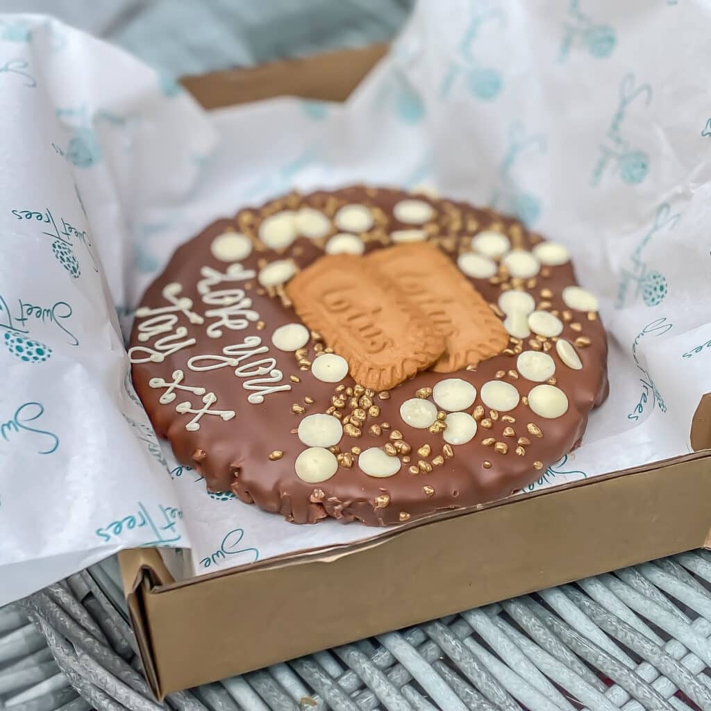 Giant Biscoff Tub at Isla Lascelles blog